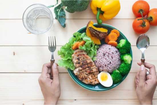 How To Maintain Healthy Eating Habits Without Depriving Yourself?